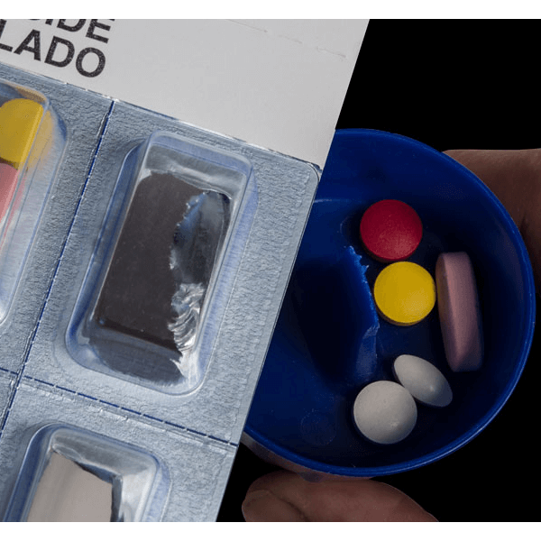 Pil-Bob® Blister Opener and Pill Remover - Maxpert Medical